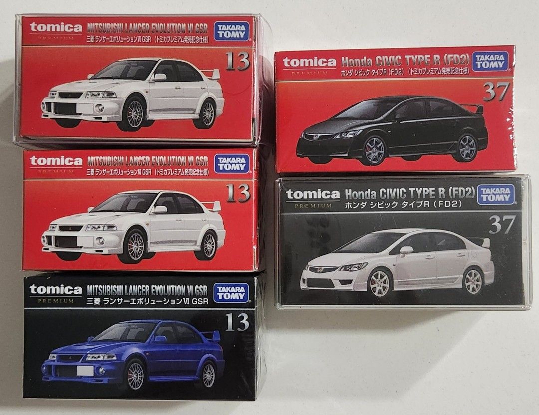Tomica Diecast 1:65 Scale Toyota Alphard, Toyota Voxy, Toyota Noah ...