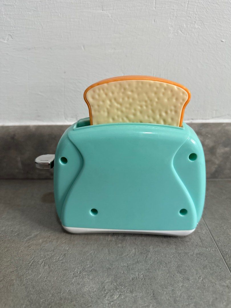Toy toaster, Hobbies & Toys, Toys & Games on Carousell