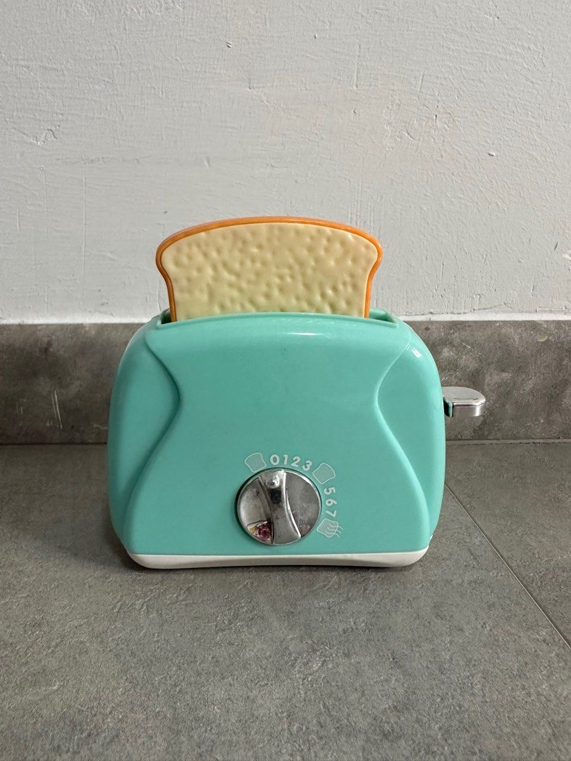 Toy toaster, Hobbies & Toys, Toys & Games on Carousell