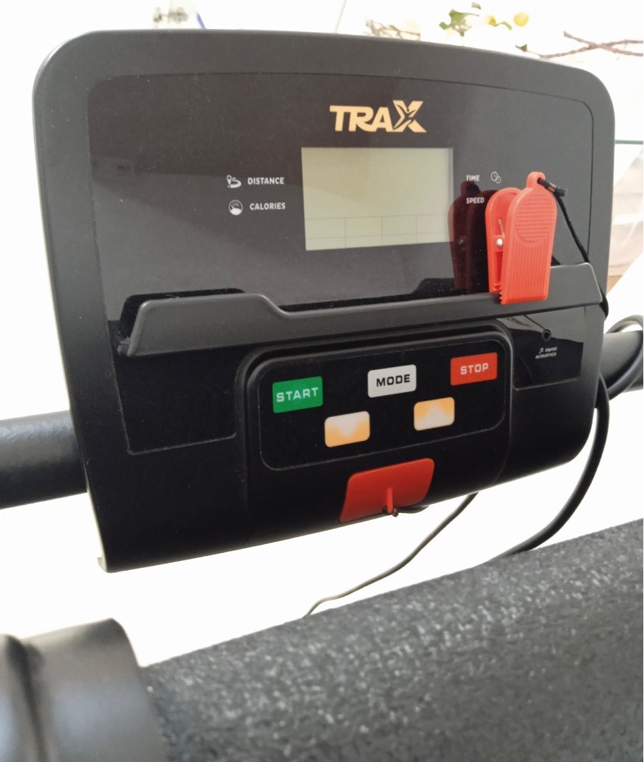 Trax Walker 1.2 Electric Treadmill, Sports Equipment, Exercise ...