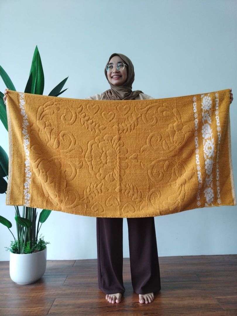 Tuala Syurga Batik Exclusive PREMIUM, Furniture & Home Living, Bedding ...