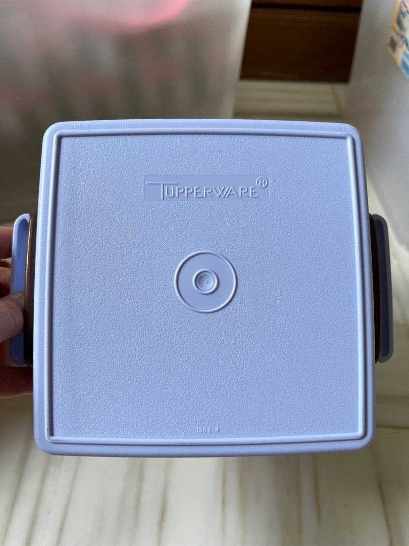 Tupperware lunch box tiffin set, Furniture & Home Living, Kitchenware ...