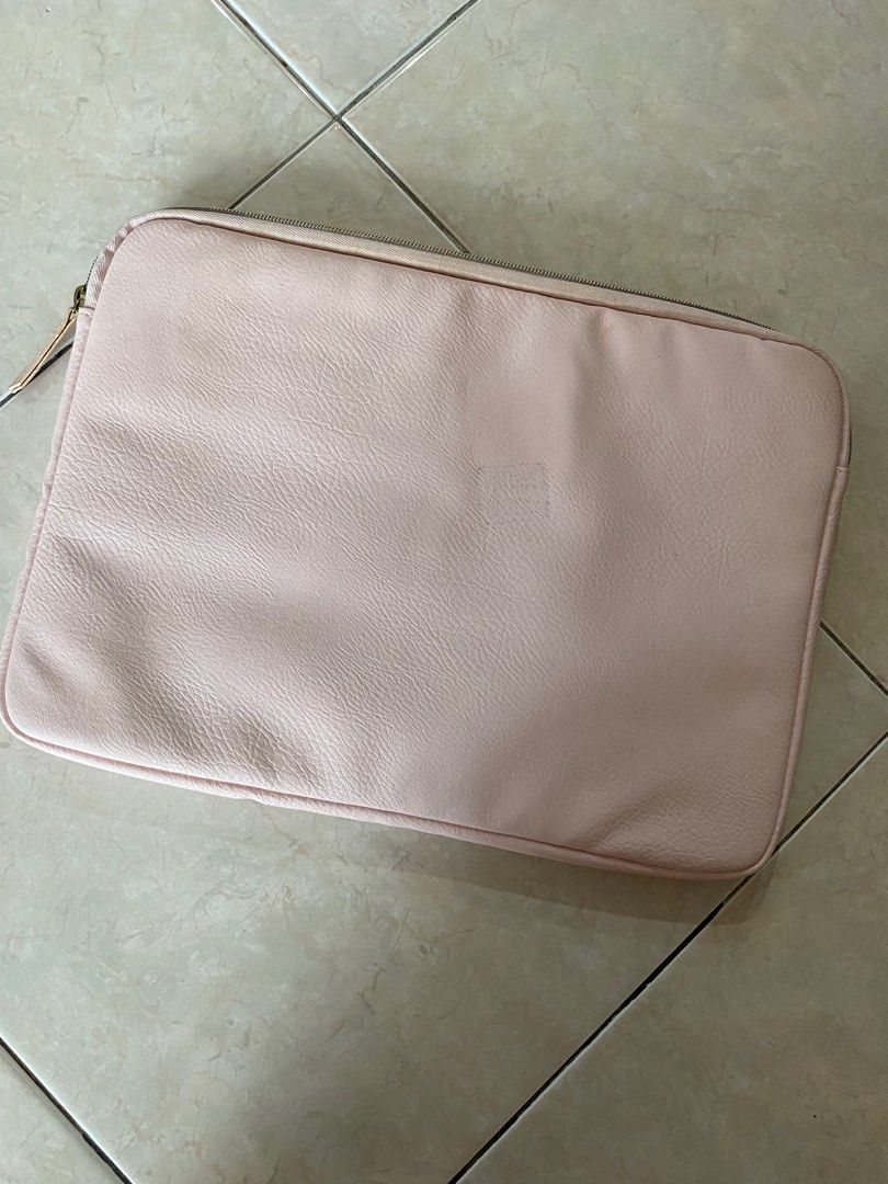 TYPO 13 inch laptop case (pink), Computers & Tech, Parts & Accessories ...