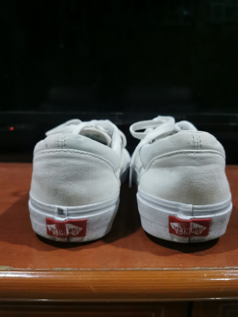 VANS Low Profile, Men's Fashion, Footwear, Sneakers on Carousell