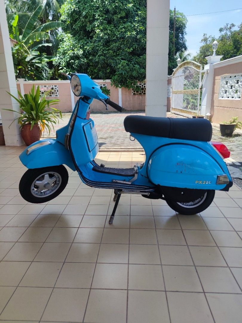 VESPA PX200, Motorbikes on Carousell