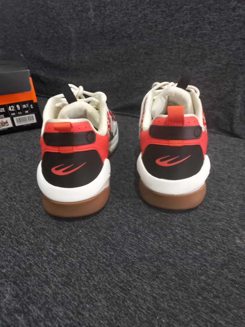 World Balance Posterize Sneakers Rubber Shoes with Box, Men's Fashion ...