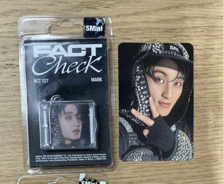 [WTS] NCT 127 Fact Check Smini Mark Full Sets, Hobbies & Toys ...