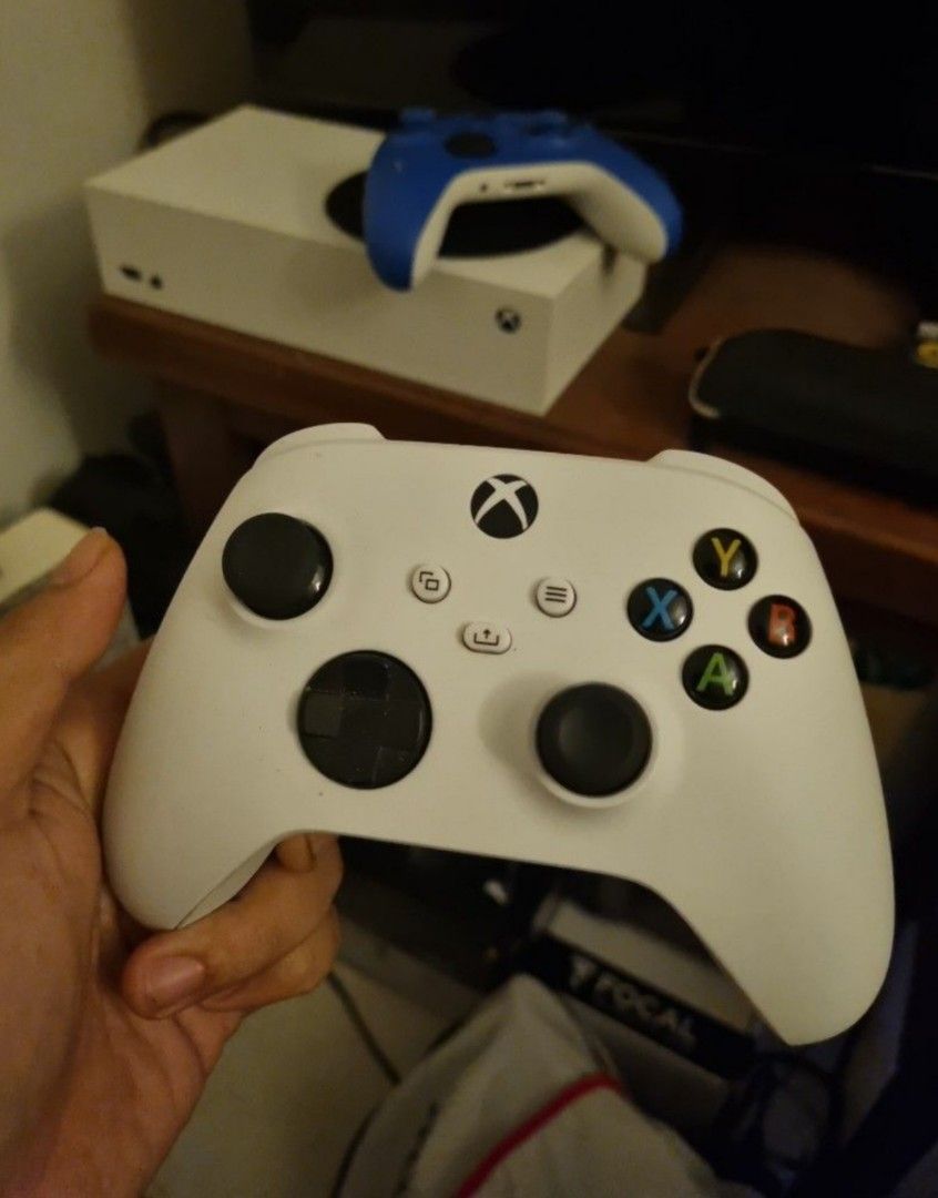 Xbox Series S (2 controllers + 2TB Seagate hard drive), Video Gaming ...