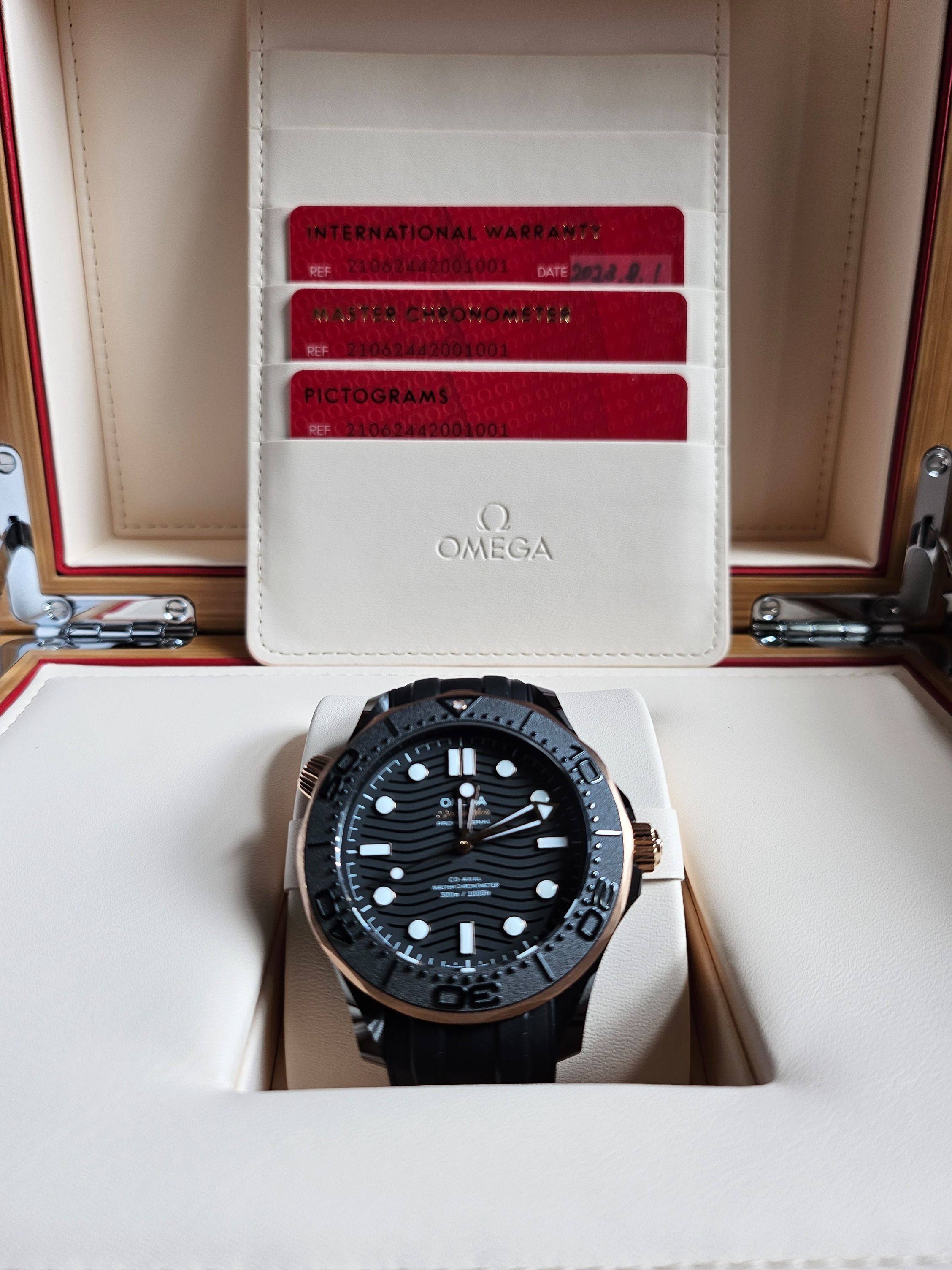 2023 Omega Seamaster Diver 300M Black Ceramic Sedna Gold Full Set ...