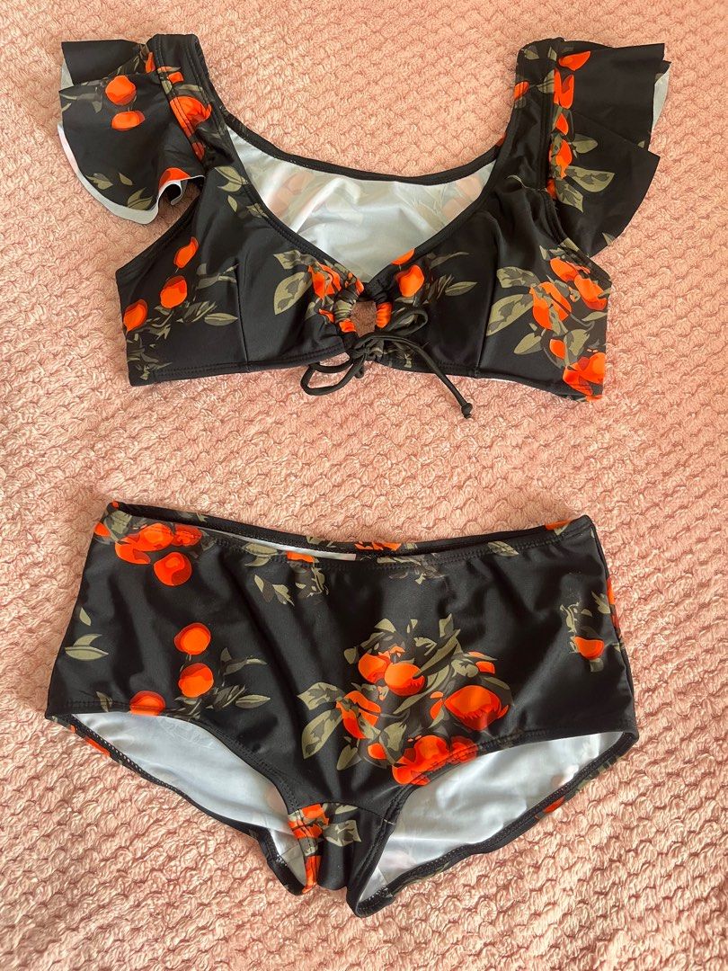 2 pc Swimwear, Women's Fashion, Swimwear, Bikinis & Swimsuits on Carousell