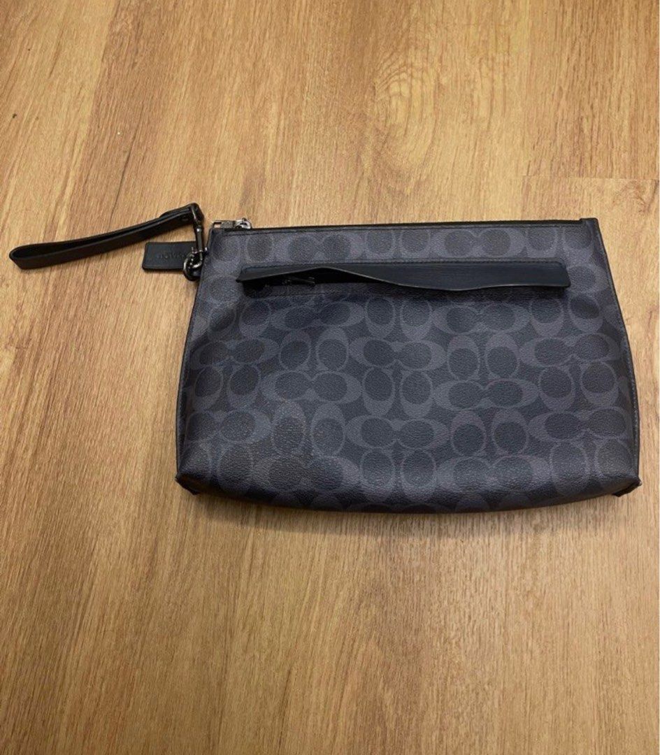 Authentic coach clutch bag, Women's Fashion, Bags & Wallets, Clutches ...