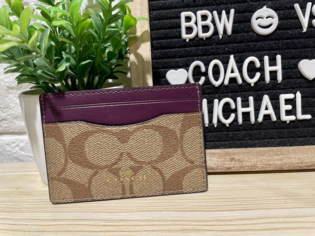 COACH Card Case In Signature Canvas, Luxury, Bags & Wallets on Carousell