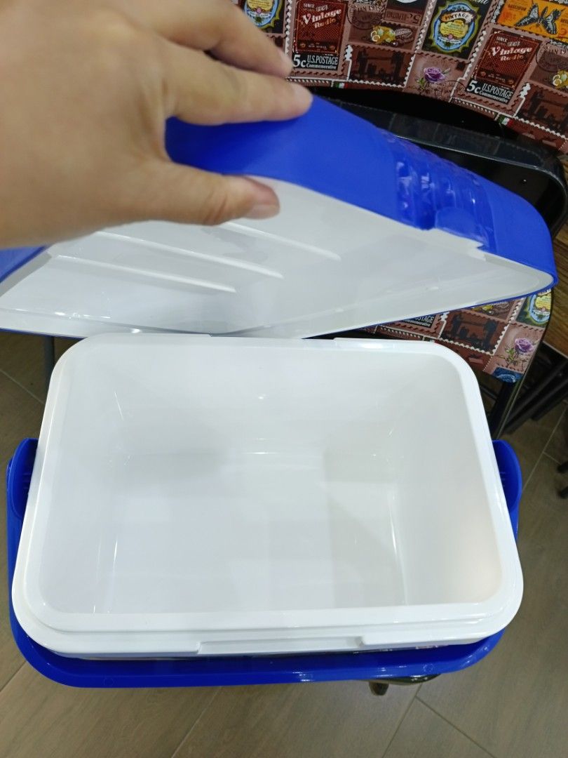COOLER BOX 20 LITER, Furniture & Home Living, Home Improvement ...
