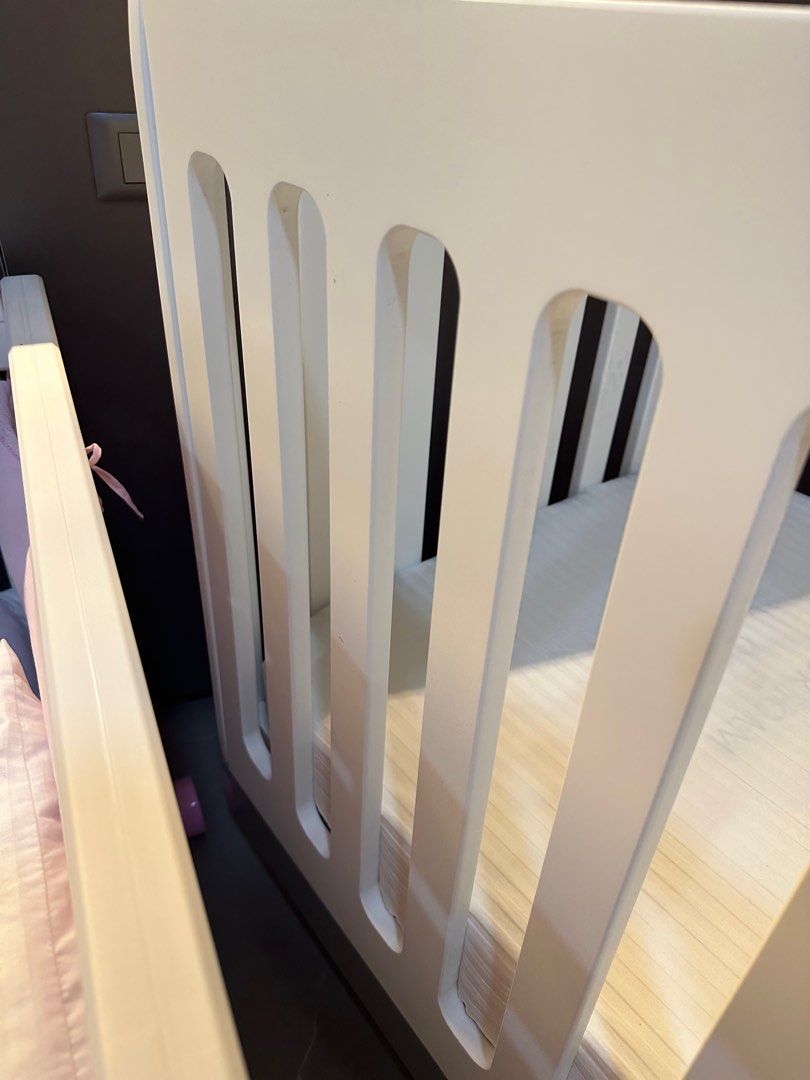 Cuddlebug 3 in 1 madison crib, Babies & Kids, Baby Nursery & Kids ...