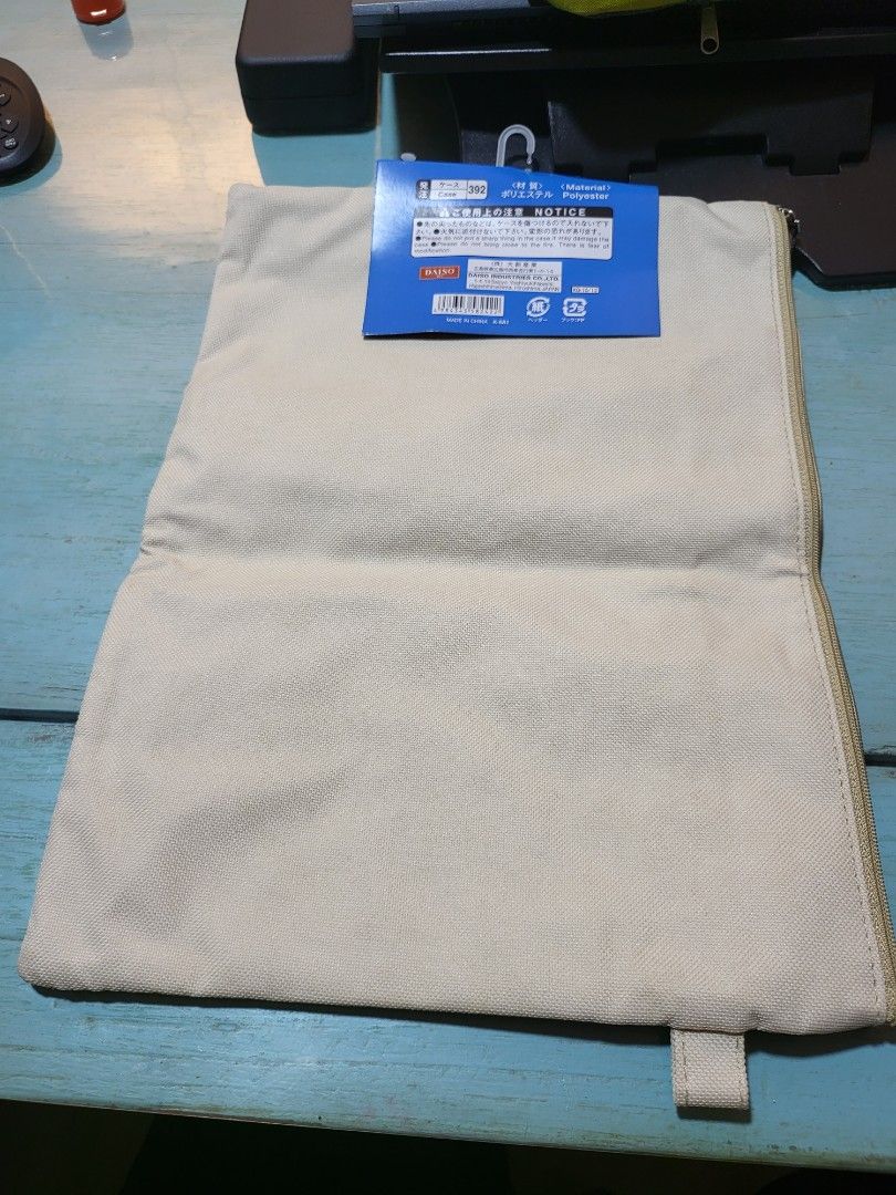 Daiso Japan - B5 and A4 Doc Case, Everything Else on Carousell