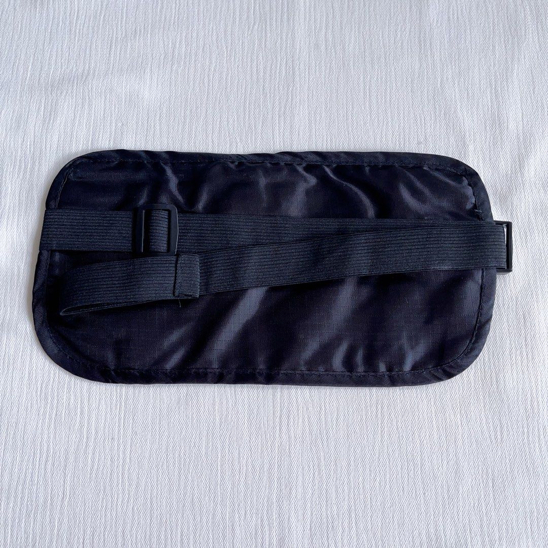Daiso Waist Pouch, Women's Fashion, Bags & Wallets, Purses & Pouches on ...