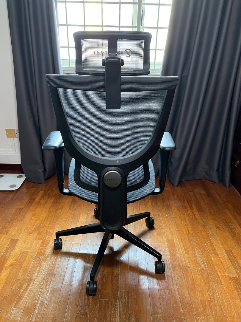 Ergotune Supreme, Furniture & Home Living, Furniture, Chairs on Carousell