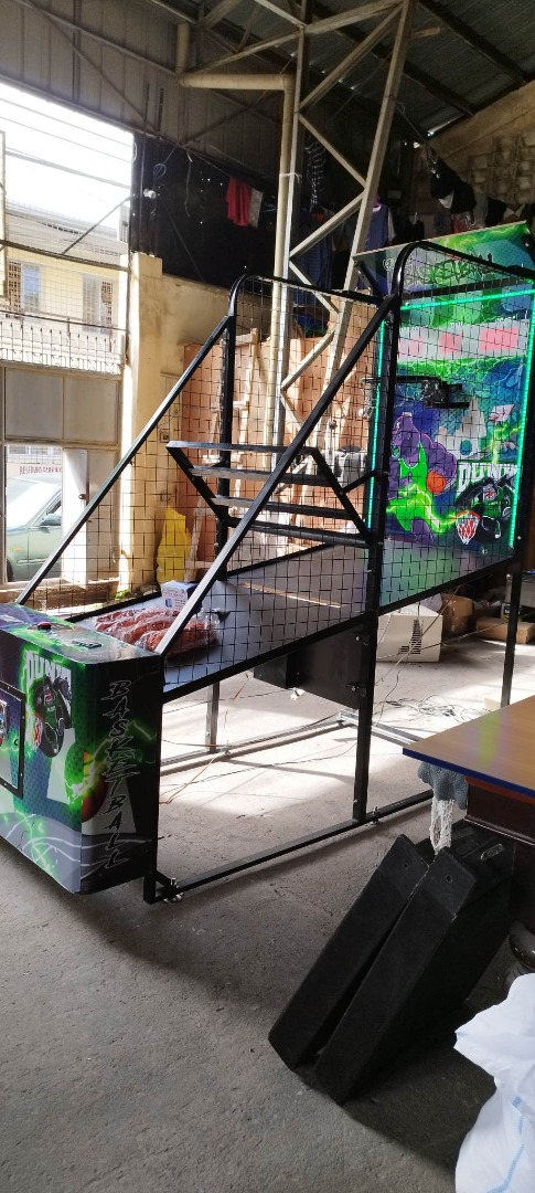 Foldable Gorilla Basketball Arcade Machine, Sports Equipment, Other ...