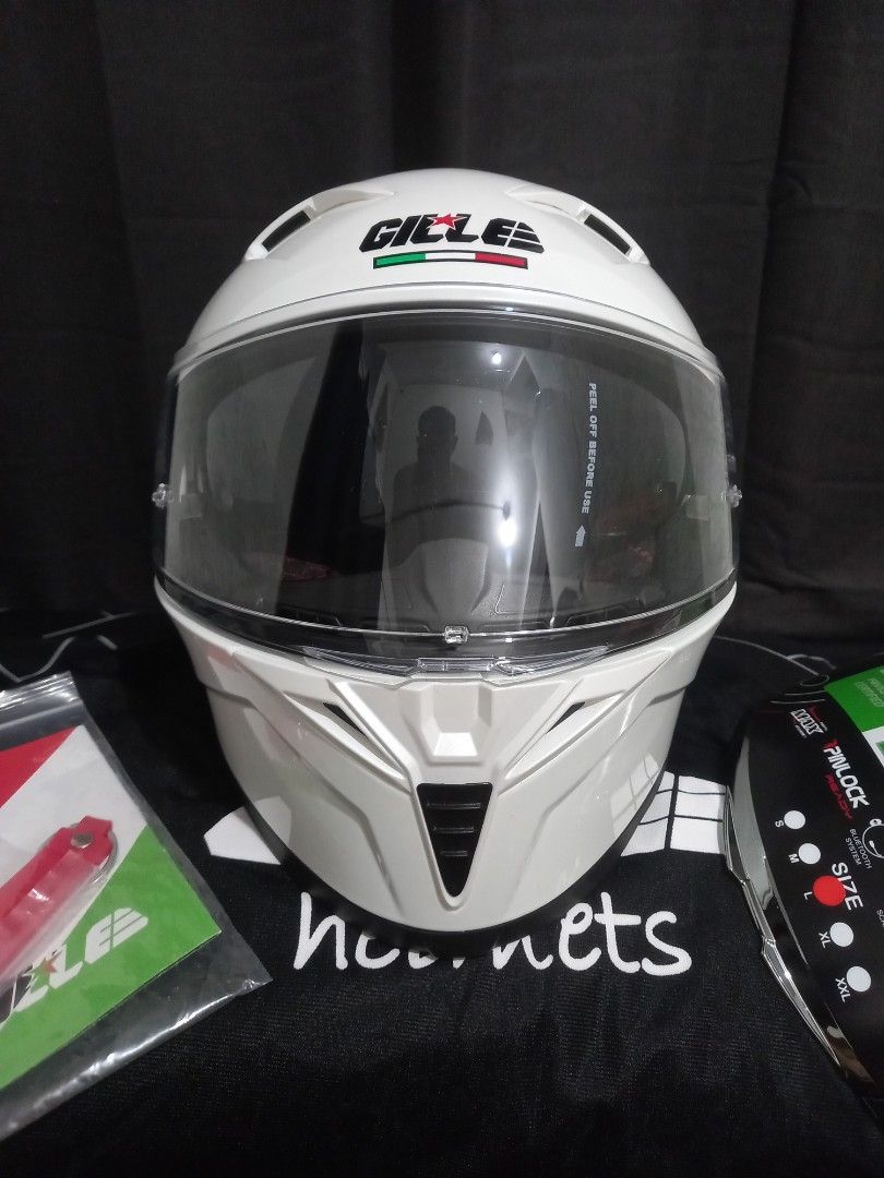 GILLIE CIRCUIT 843 ( PEARL WHITE ), Sports Equipment, Other Sports ...