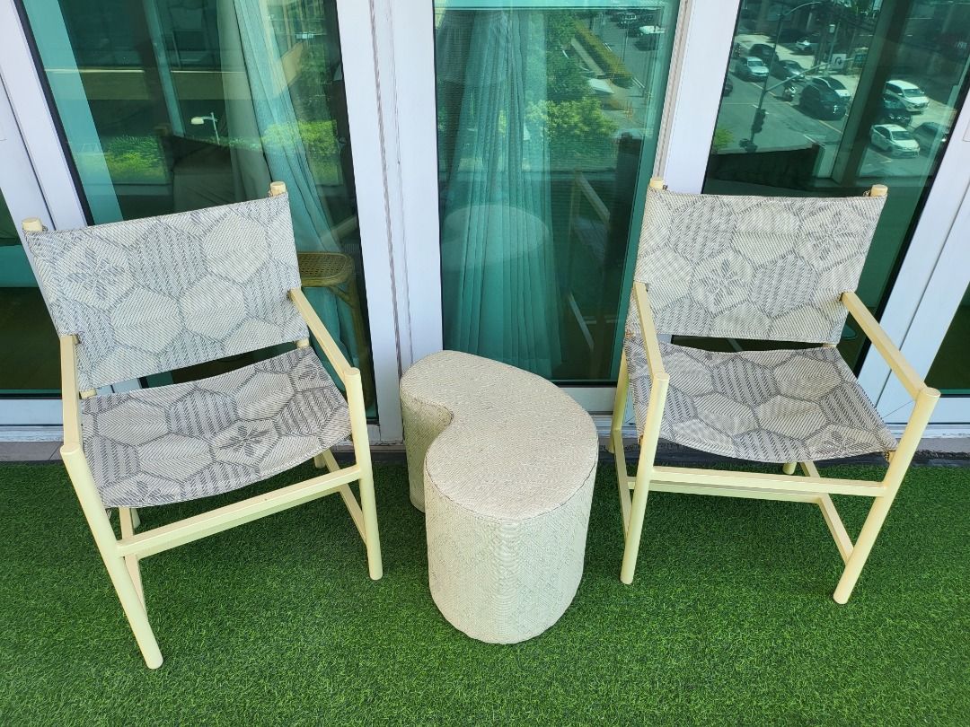 Halo Halo Home Director's chair & Squiggly ottoman set, Furniture ...