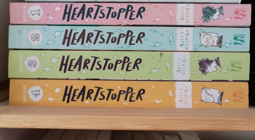 Heartstopper vol 1 to 4 (free shipping), Hobbies & Toys, Books ...
