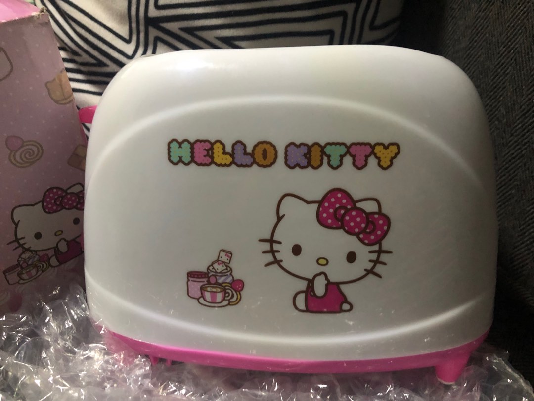 Hello Kitty bread toaster, TV & Home Appliances, Kitchen Appliances ...