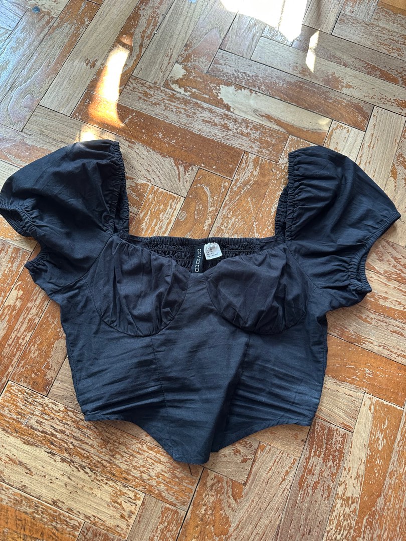 hnm scrunched top, Women's Fashion, Tops, Blouses on Carousell