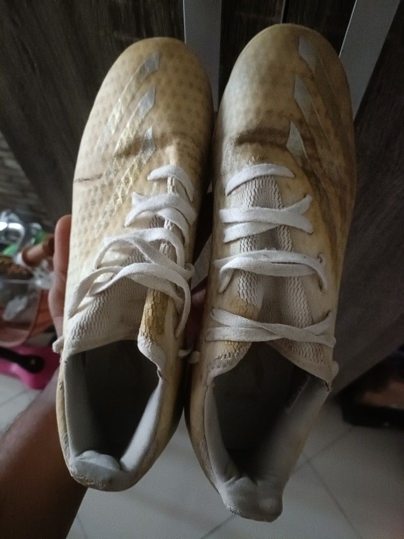 Kasut sukan, Men's Fashion, Footwear, Casual shoes on Carousell