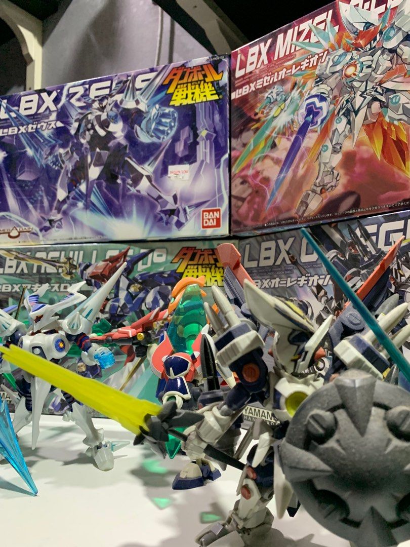 LBX BANDAI DANBALL SENKI ZEUS, SIGMA ORBIS, ACHILLES D9, O-LEGION & MIZEL O-LEGION MODEL KIT ...