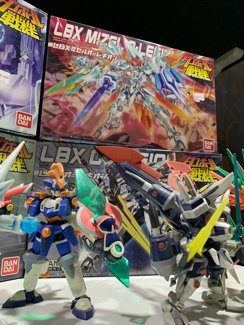 LBX BANDAI DANBALL SENKI ZEUS, SIGMA ORBIS, ACHILLES D9, O-LEGION & MIZEL O-LEGION MODEL KIT ...