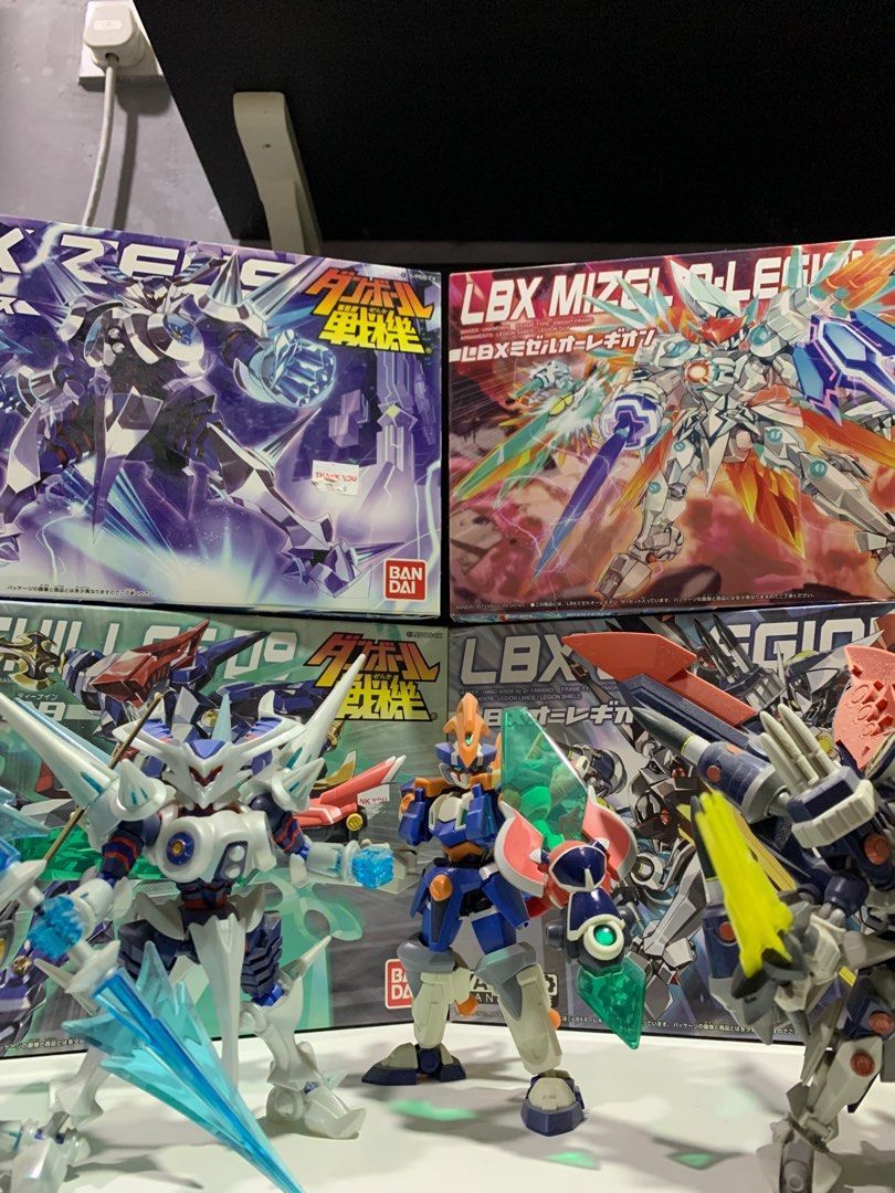 LBX BANDAI DANBALL SENKI ZEUS, SIGMA ORBIS, ACHILLES D9, O-LEGION & MIZEL O-LEGION MODEL KIT ...
