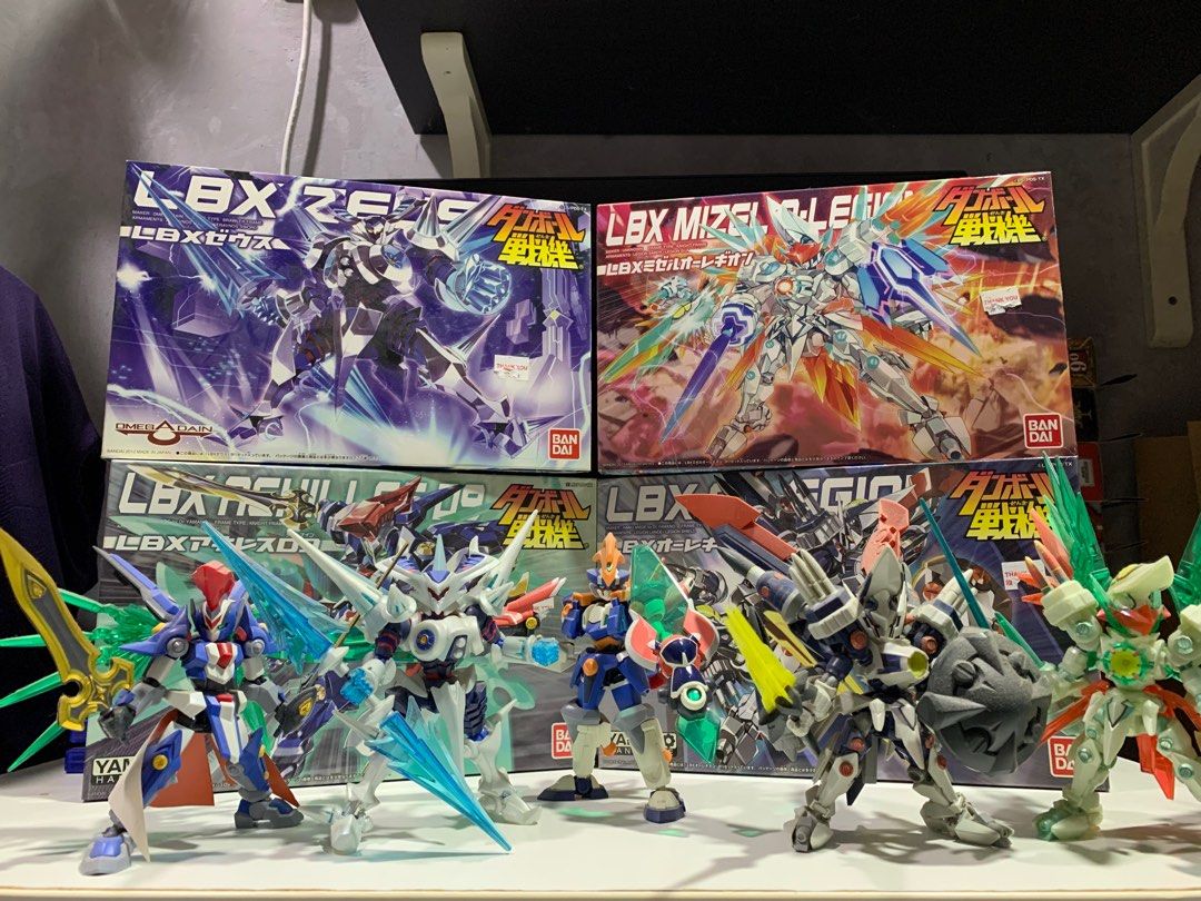 LBX BANDAI DANBALL SENKI ZEUS, SIGMA ORBIS, ACHILLES D9, O-LEGION & MIZEL O-LEGION MODEL KIT ...