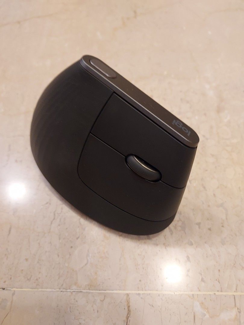 Logi MX Vertical Mouse, Computers & Tech, Parts & Accessories, Mouse ...