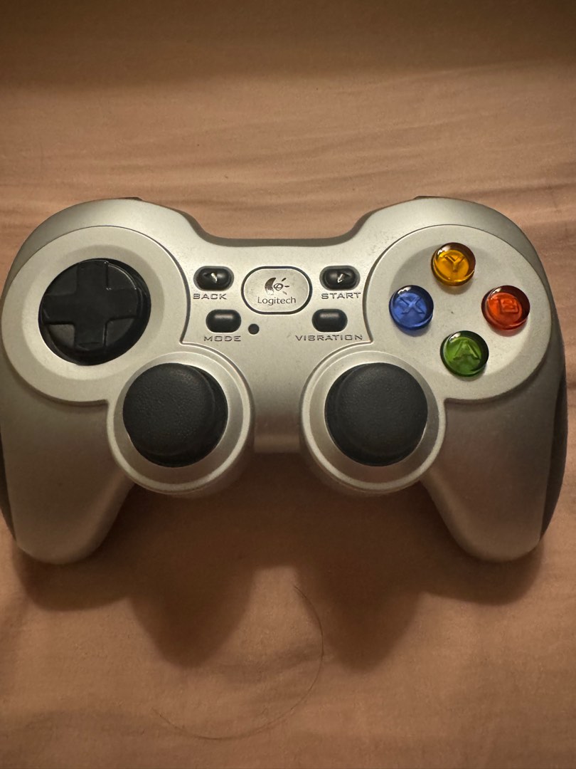 Logitech F710 (same as the meme controller from Oceangate), Video ...