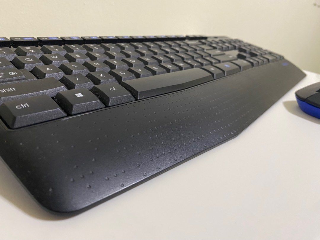 Logitech MK345 wireless keyboard with mouse, Computers & Tech, Parts & Accessories, Computer ...