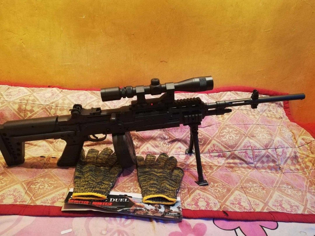 LONG DISTANCE PLASTIC RIFLE BLASTER TOYS WITH GLOVES, Hobbies & Toys ...