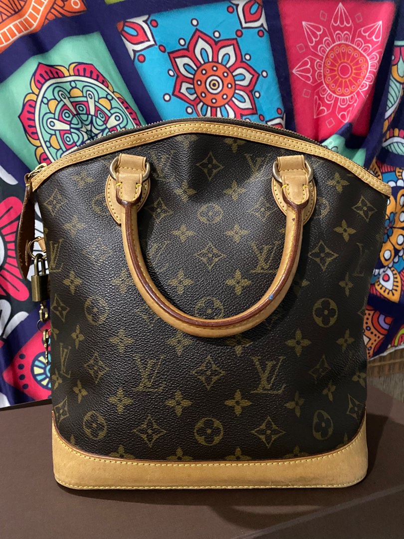 LOUIS VUITTON LOCK IT, Luxury, Bags & Wallets on Carousell
