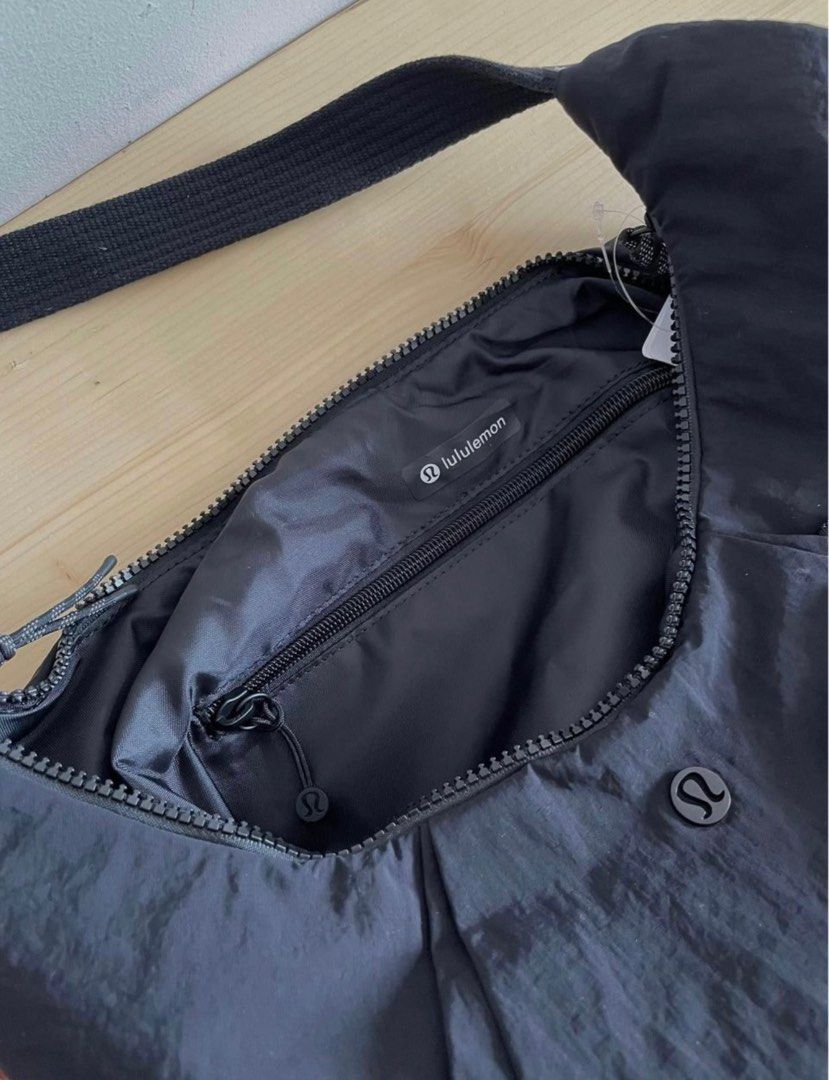 lululemon shoulder bag, Women's Fashion, Activewear on Carousell