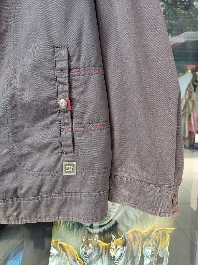 MALAITE JACKET, Men's Fashion, Activewear on Carousell