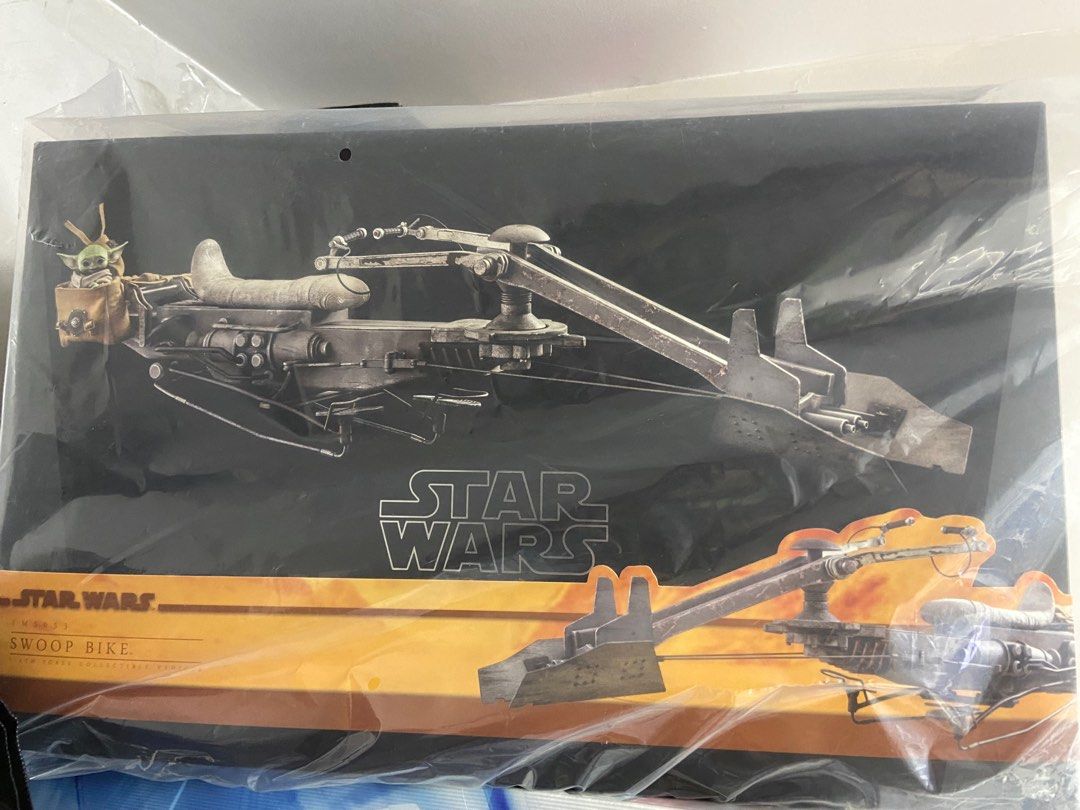 Mandalorian Swoop Speeder Bike Hot Toys Star Wars not Sideshow, Hobbies ...