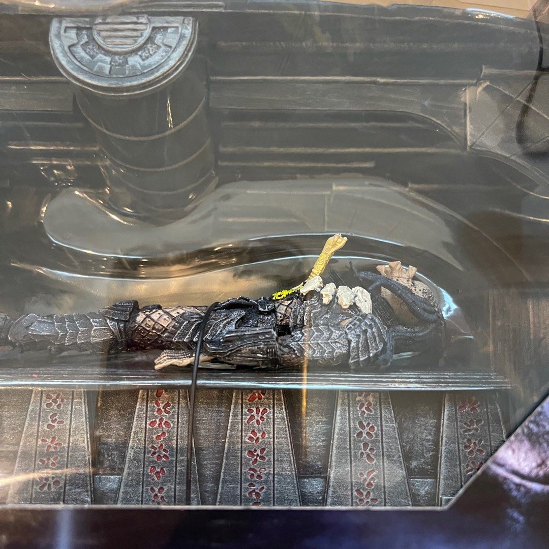 Mcfarlane - Alien vs Predator AVP Birth of the Hybrid Deluxe Box ...