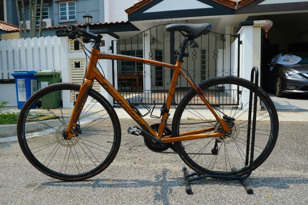 Merida Speeder 400 Hybrid Road Bike Bicycle, Sports Equipment, Bicycles ...