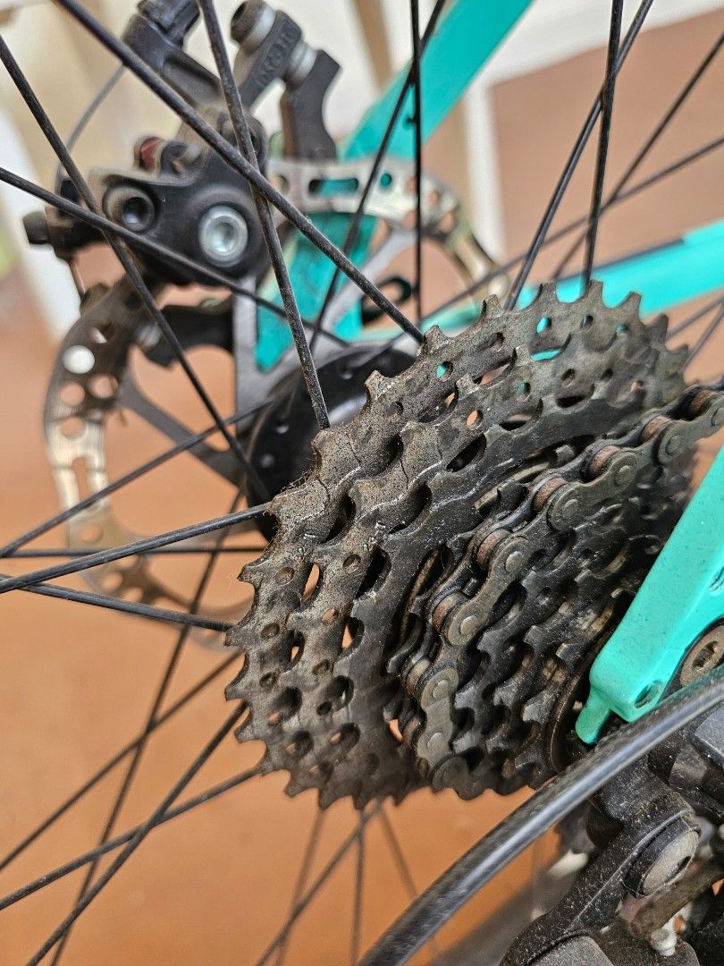 Mountain Bike, Sports Equipment, Bicycles & Parts, Bicycles on Carousell