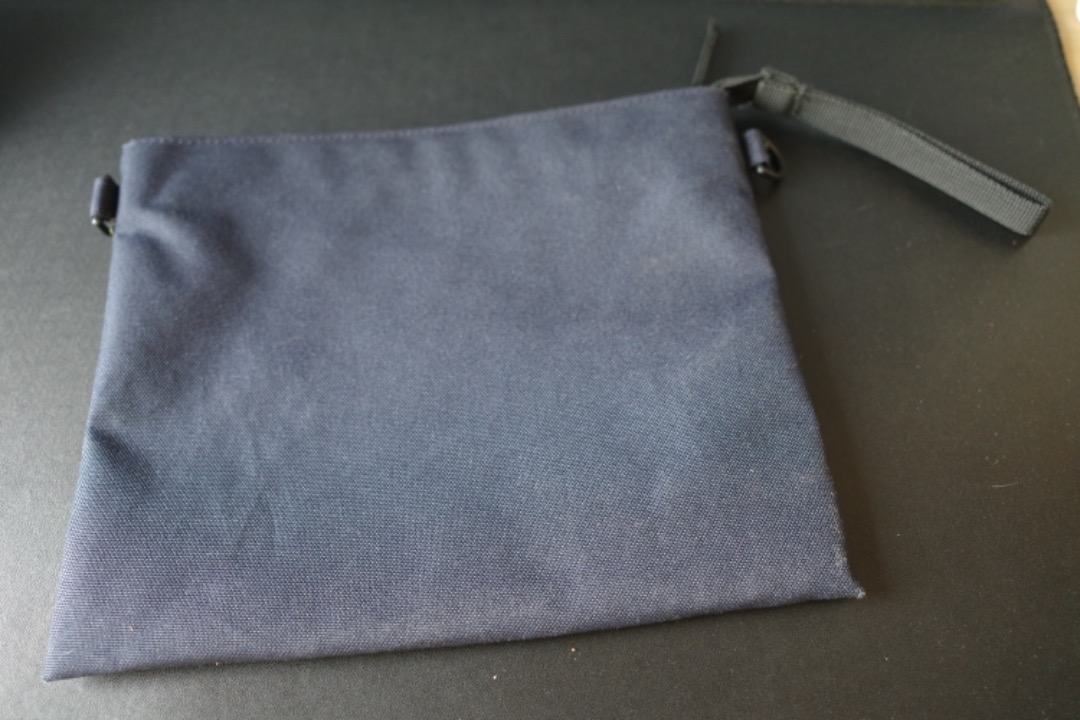 Muji Pouch in Navy, Men's Fashion, Bags, Belt bags, Clutches and ...