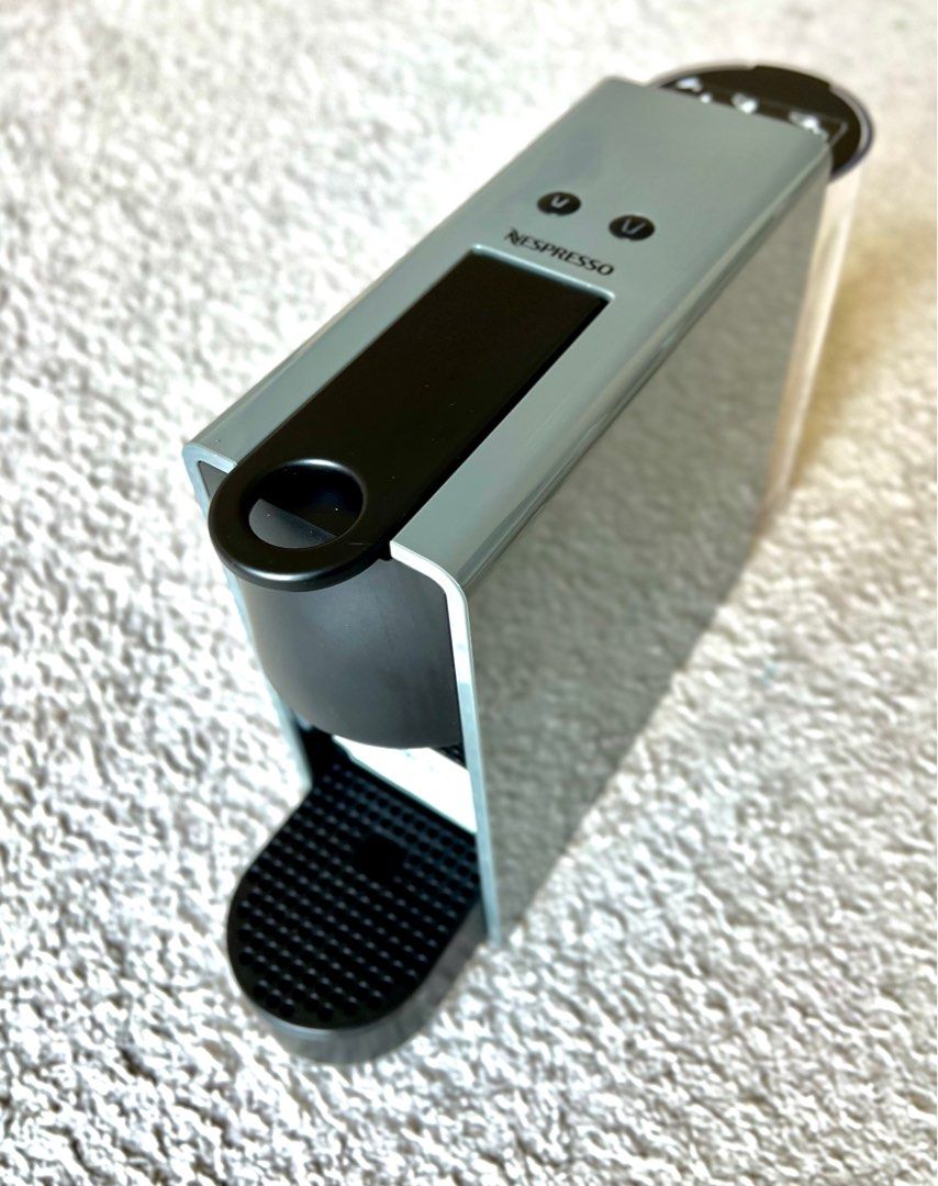 Nespresso Essenza Mini with Cube Capsule Dispenser, TV & Home ...