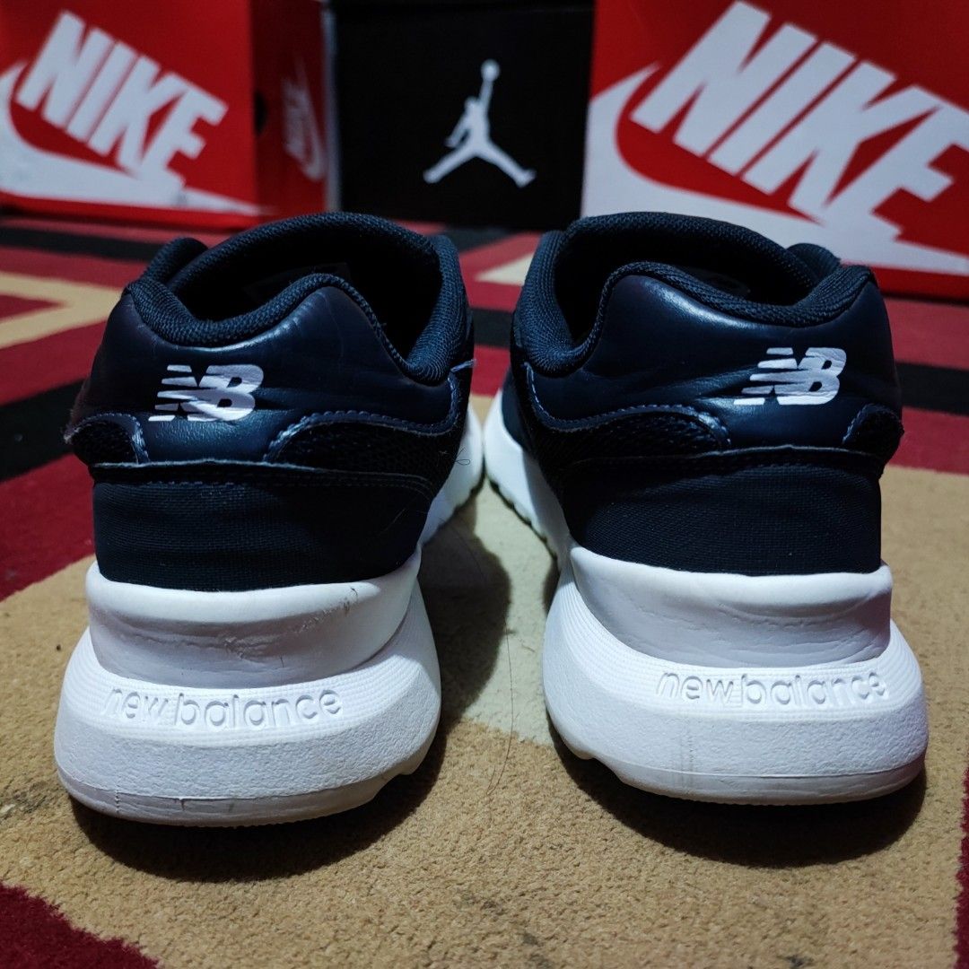 NEW BALANCE (NB) 515, Fesyen Pria, Sepatu , Sneakers di Carousell