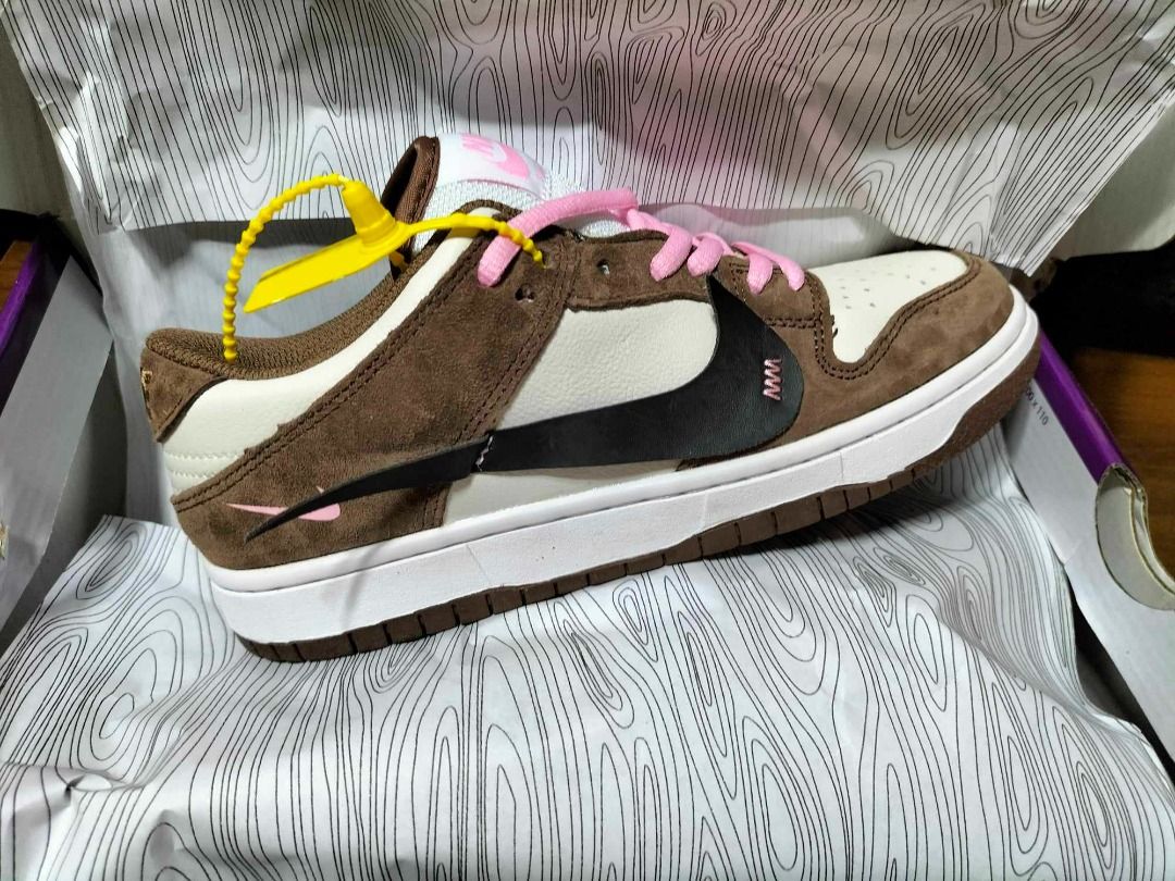 Nike Sb Dunk Womens Fashion Footwear Sneakers On Carousell