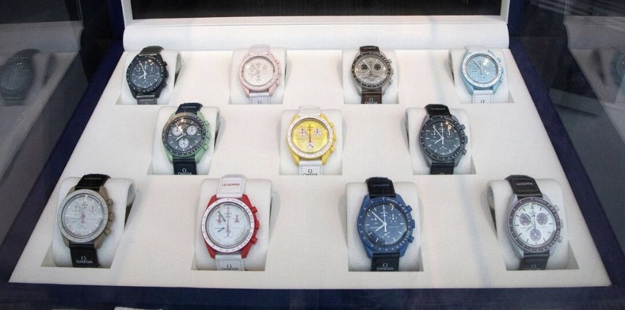 Omega moonswatch full set, Luxury, Watches on Carousell