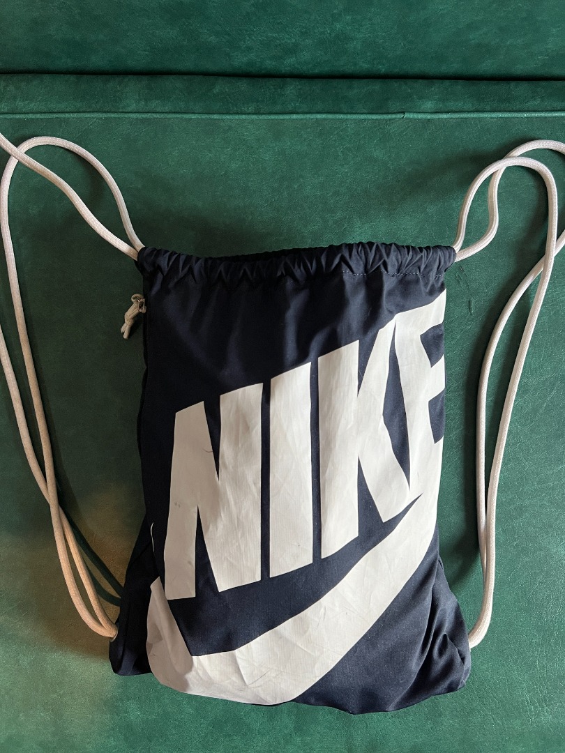 Original Nike Drawstring Bag (Navy Blue), Men's Fashion, Bags ...