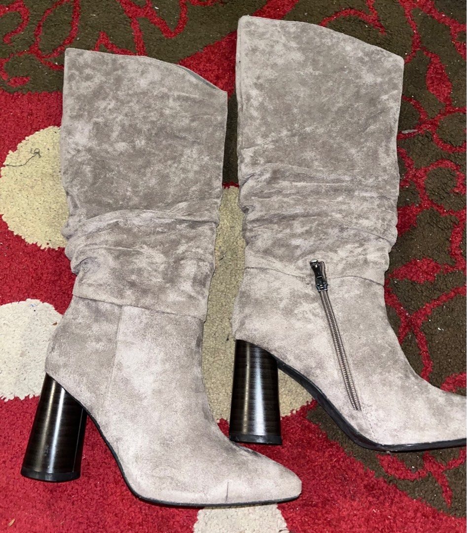 Point toe chucky heels boots, Fesyen Wanita, Sepatu di Carousell